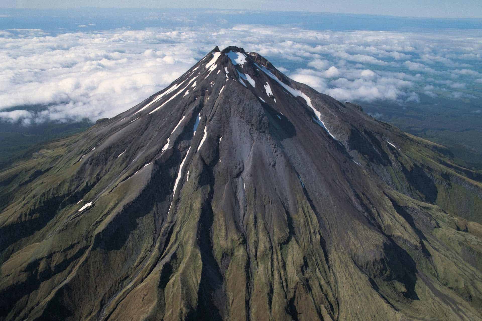 Volcanoes – Resilience to Nature's Challenges